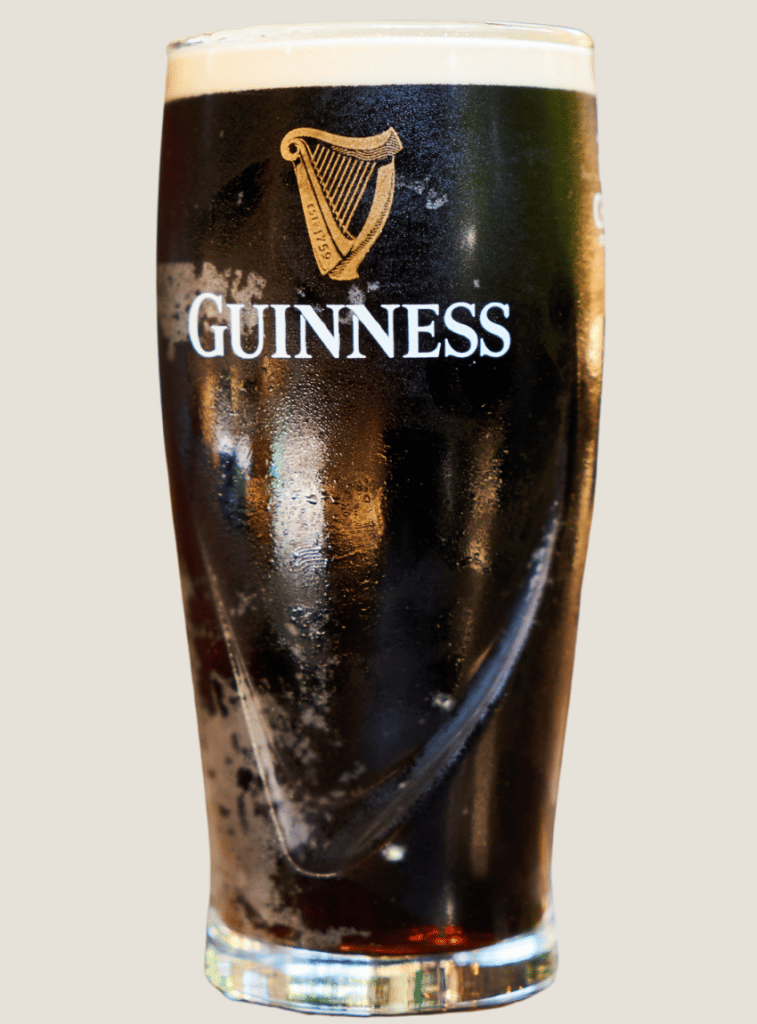 What Does Guinness Taste Like? (Recipe, Flavors, and Tasting Notes)
